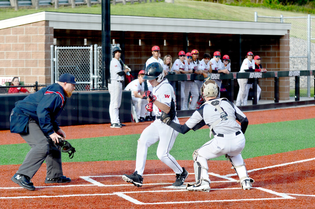 Staying alive: Weir wins another elimination game | News, Sports, Jobs ...